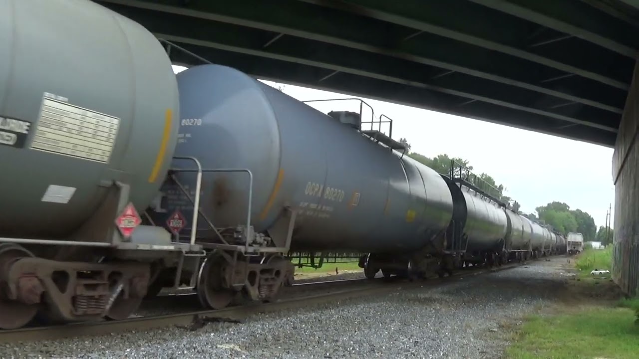 CA-11 with CSXT 8352 - 8/7/23