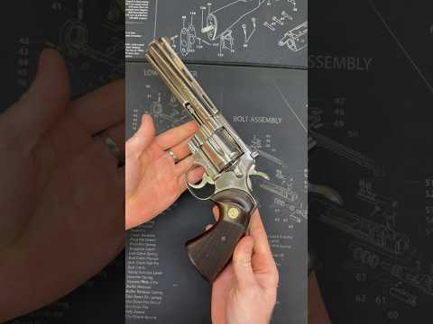 Rick Grimes Revolver (1973 Colt Python 6inch) #thewalkingdead