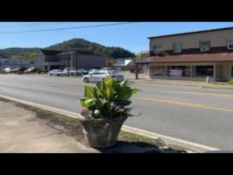 605 N Lake Drive, Prestonsburg, KY Presented by Shari Frasure.