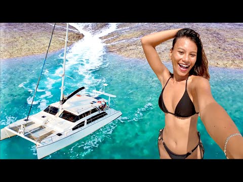 Exploring Montgomery Reef | Sailing Kalli: Off-Grid Fishing Adventures & Reef Exploration