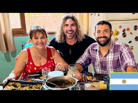 Eating Argentinian Food With Locals in Iguazu | Guiso & Sopa Paraguaya