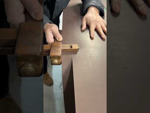 Absolutely Amazing Leather Craftsmanship π Handmade Leather Belt #leatherbelt #leathercraft