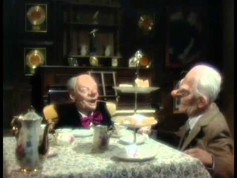 Humour in the Morning – Dear, dear Larry and dear, dear Johnny have tea ...