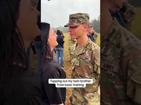 Best Army Reunions 😠#reunion #surprise #army #usa