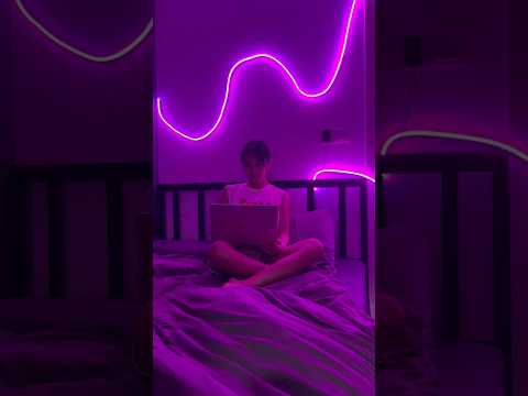 Dorm Room Makeover with an LED flex rope #diy #lamomoneon