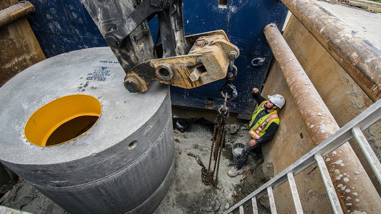 This is how a manhole is installed