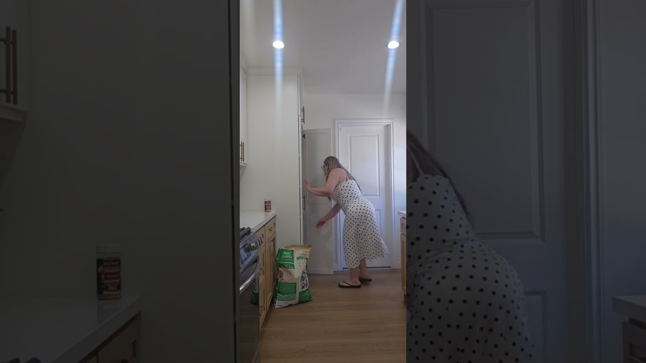 HOUSE CHORES WITH MARI