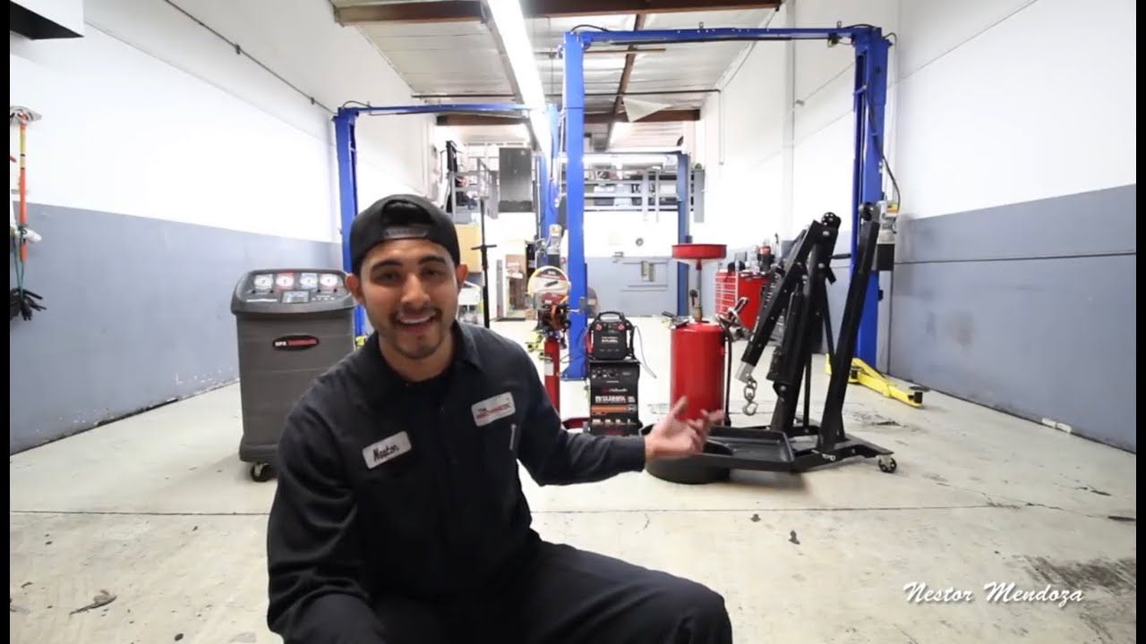 Top 12 Pieces of Equipment Needed to Open an Auto Repair Shop