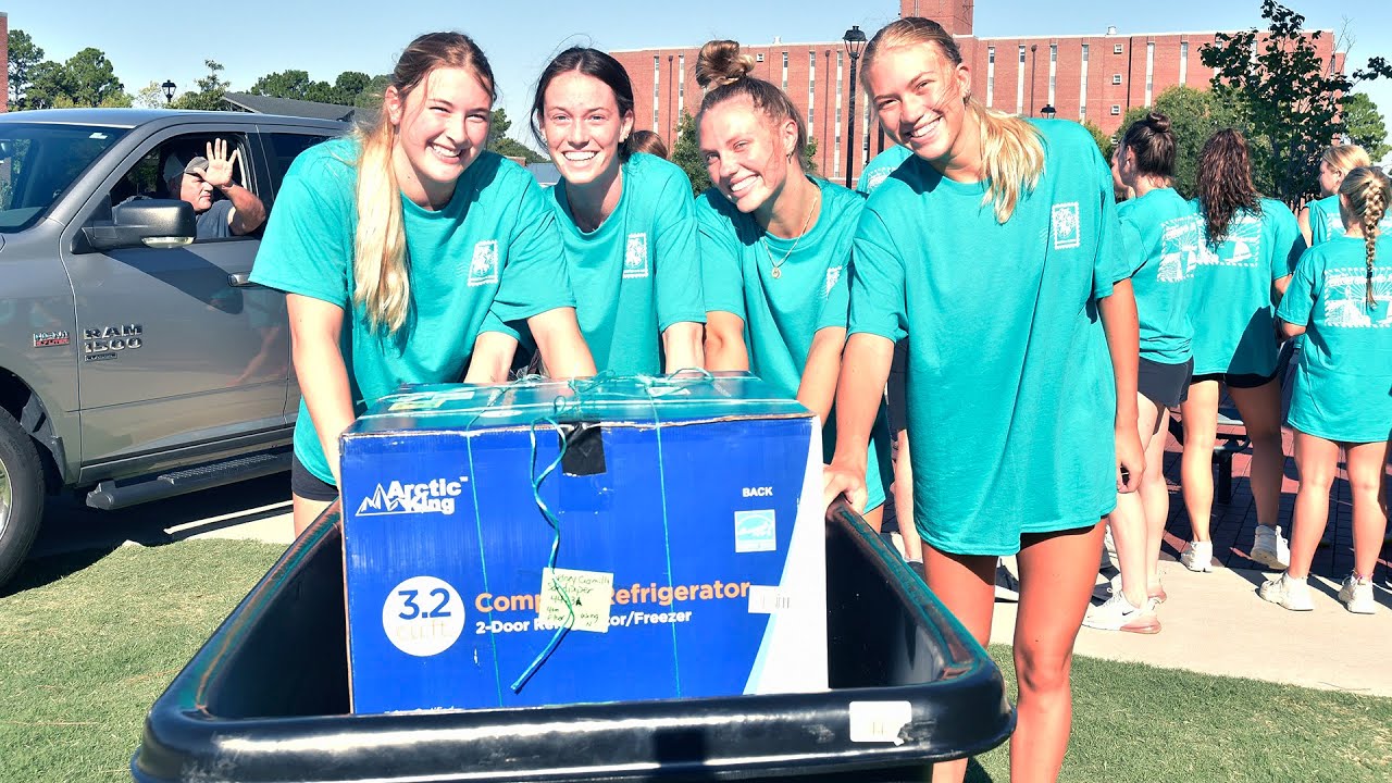 UNCW Move-In 2023-24