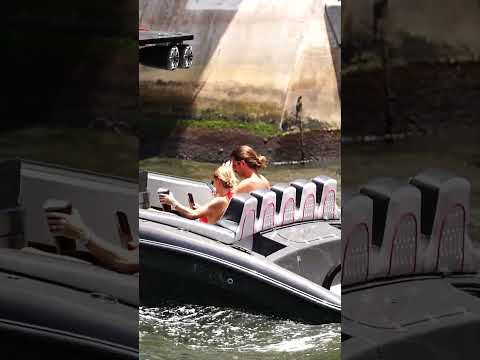 Boatsnaps Yacht Parade Through Miami River 🎉🚤