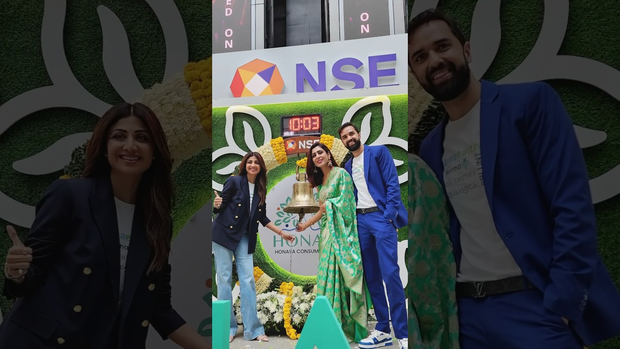 Bell ringing at the #NSE for the @mamaearthindia1509 IPO♥️🔔  #shilpashetty #shorts #youtubeshorts