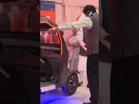 PM Modi arrives at UP Global Investors Summit 2023 in Lucknow