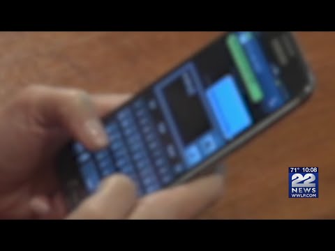 Experts warn of text scams