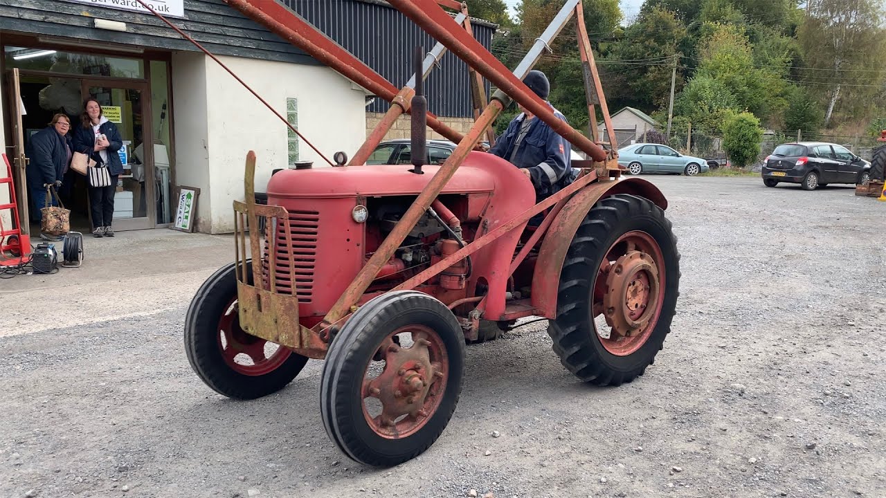 David Brown Cropmaster Vintage Tractor For Sale by public Auction - Friday 12th November 2021