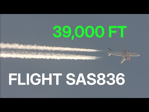Brief Window Through the Clouds – SAS836 at 39,000 ft | CDG to OSL