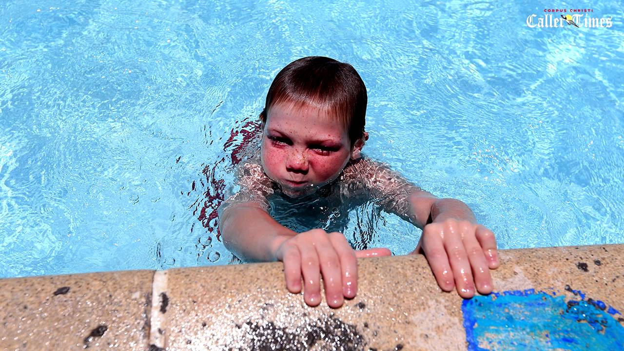 Community rallies to save Parker Pool