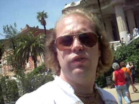 Learn Spanish: Direct Objects at Parc Guell - Wolters World