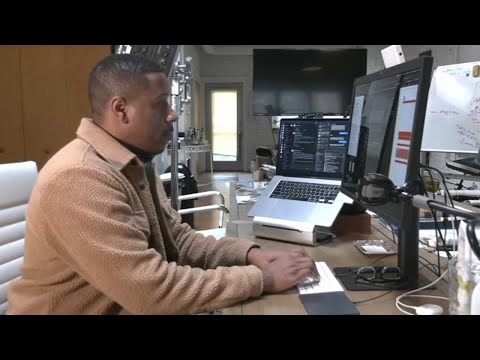 Chicago startups becoming more diverse, new data shows