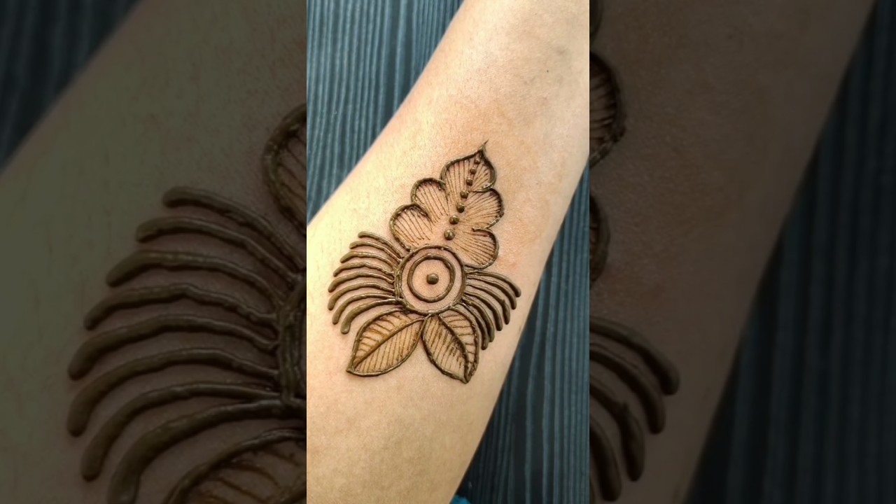 Back hand mehndi design #mehndi #mendidesign #hennadesign #latestdesign #shorts