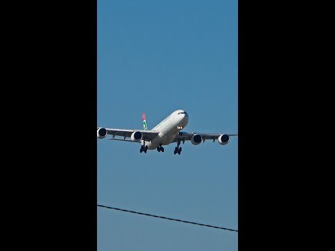 South African Airways A340 Lands at O.R Tambo International Airport(JNB)