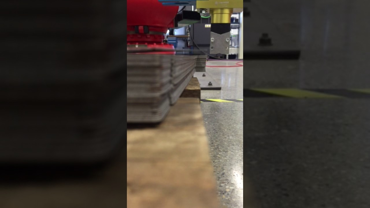 Permanent pneumatically switched sheet separator