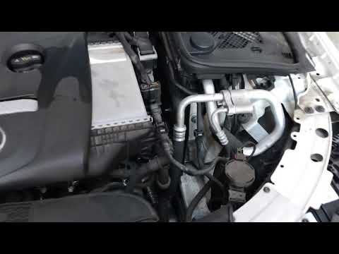 Mercedes Benz C300 engine sounds