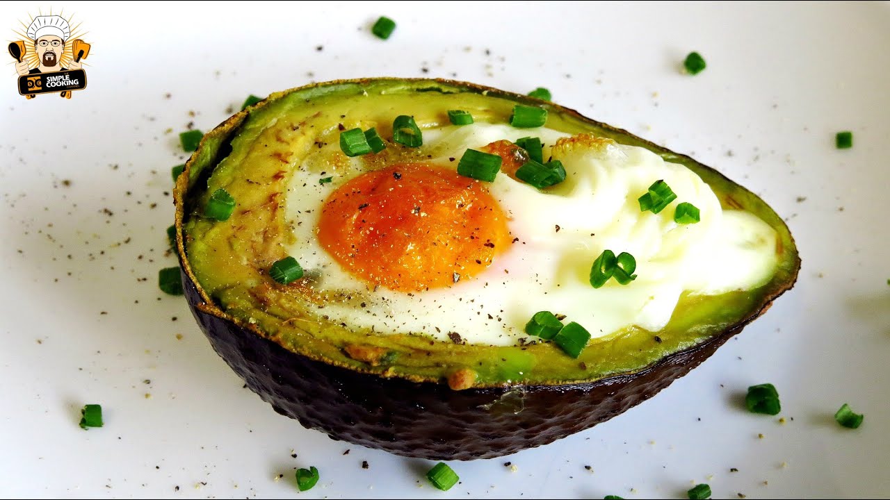 Keto Baked Eggs In Avocado