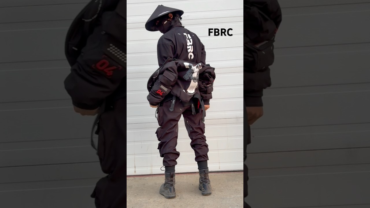 Cyberpunk style you can get from Fabric of the universe #fabricoftheuniverse #cyberpunk #fashion