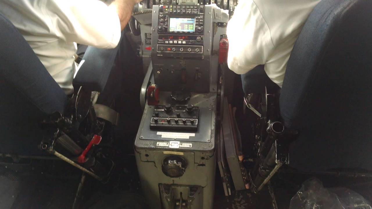 Convair 240 Cockpit | Museum of Flying