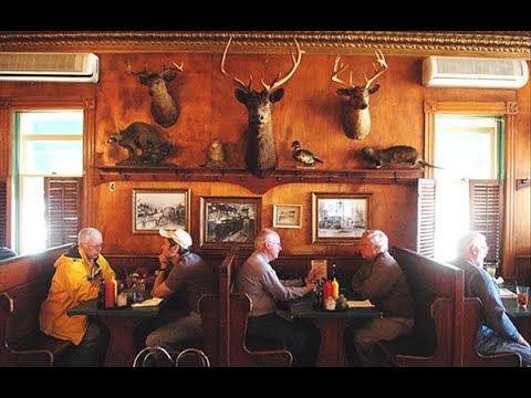 Sleder's Family Tavern: Another Pretty Great Place in Traverse City
