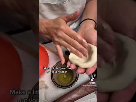 PUPUSAS SALVADOREÑAS: A quick cooking lesson
