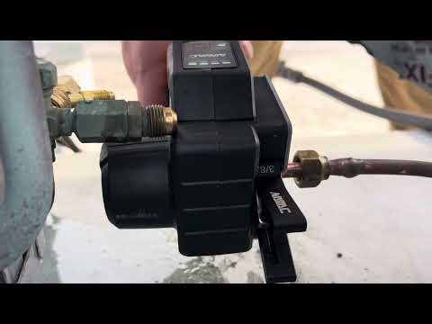 NEW 3/8” Flare with NAVAC battery powered flare tool.