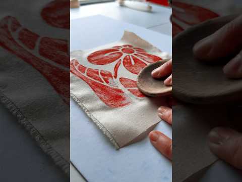 Block Printing on Fabric β€οΈ#printmaking #linocut #artist #satisfyingart #asmr