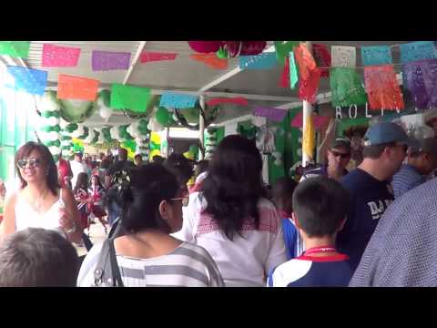 Luanda International School's 2013 Open House - International Day!