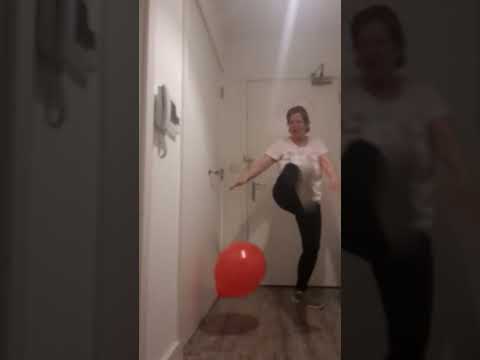 big red balloon pop