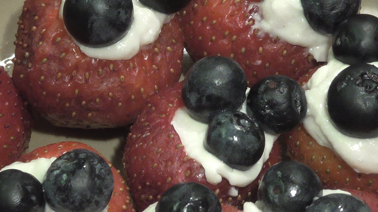 How to make Cheesecake Stuffed Strawberries