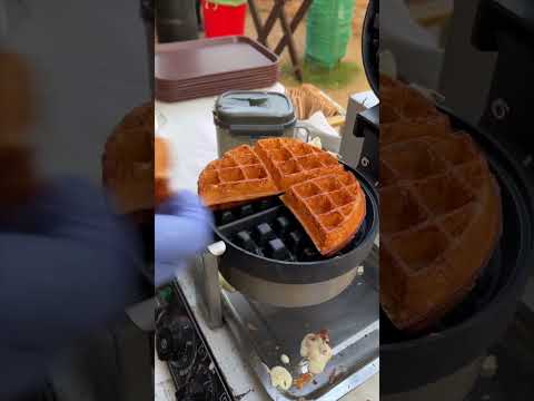 Nutella Waffle making | Cafe stone, Mehrauli | #delhistreetfood #waffle