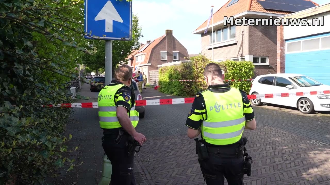 Overleden persoon aangetroffen bij woning Meppel(Video)