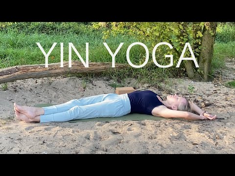 Yin Yoga für tiefe Entspannung | Verspannungen im Rücken & entlang der Wirbelsäule lösen