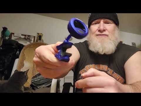 IT'S EASY to Tune a Guitar with a SNARK