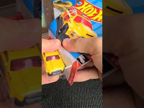 Hot Wheels Lifeguard Truck #shorts #hotwheels #diecast #truck #beach #offroad