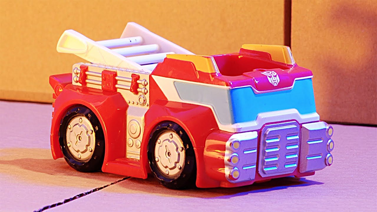 Rescue Bots HEATWAVE: the world's simplest transformer (stop motion review)