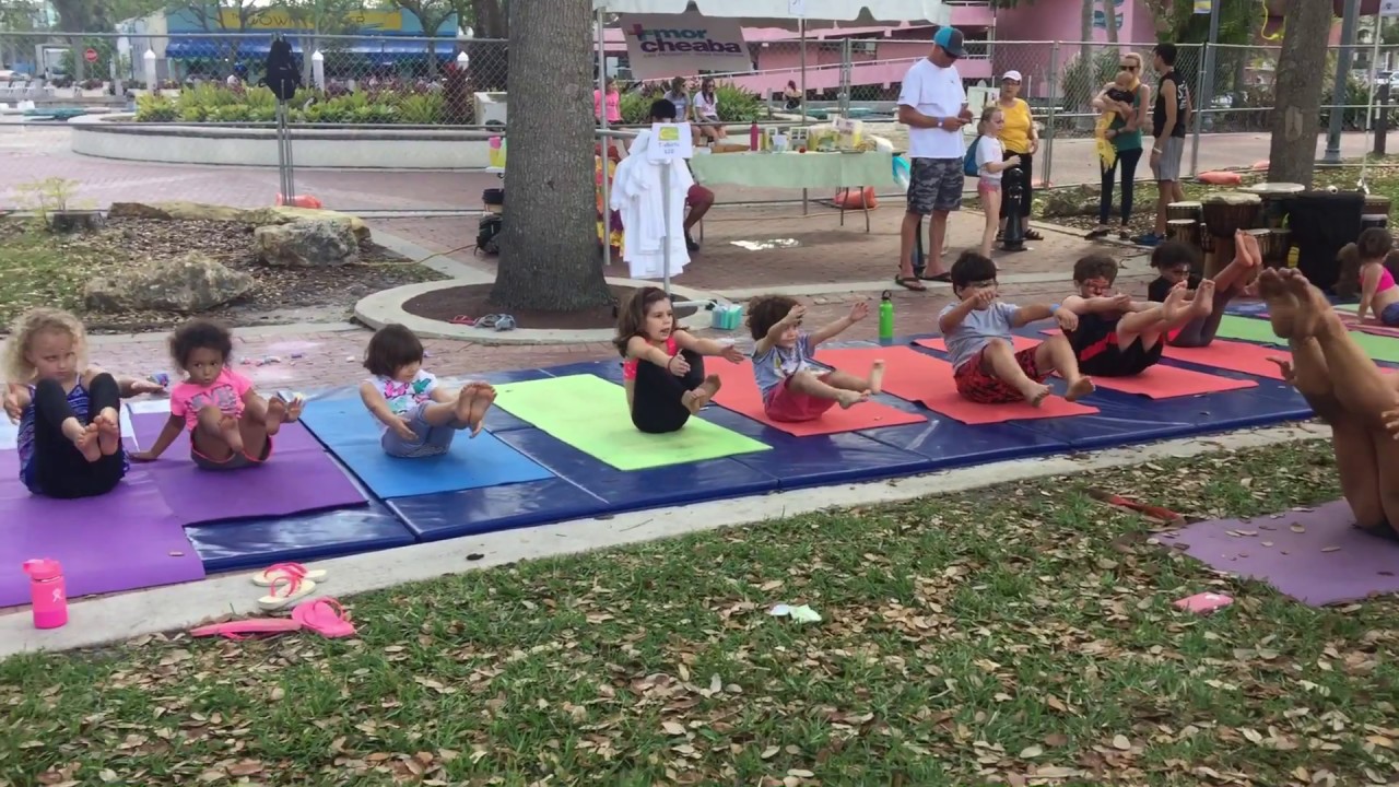 Float8 Wellness Lounge at YogaFest Fort Lauderdale 2018