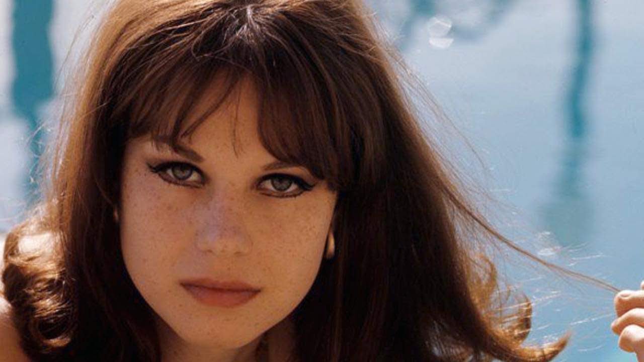 14 Sexy Photos of Lana Wood