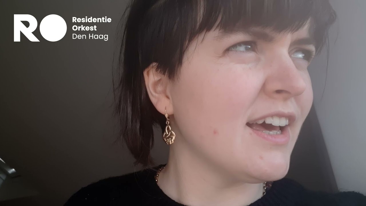 Rose Connolly laat zich inspireren door het uitzicht op Scheveningen ...