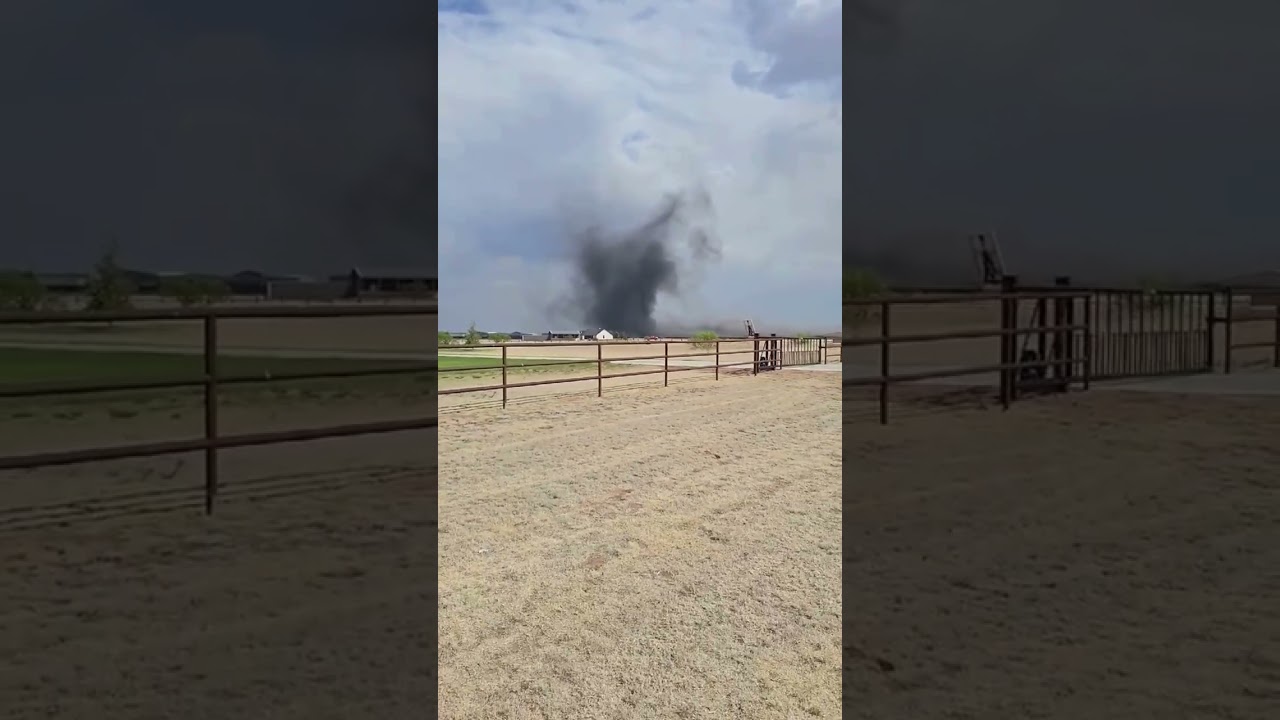 'SOOT-NADO' 🌪️: An Odd Scene Unfolded In Amarillo, Texas, Amid Windy Conditions On Friday