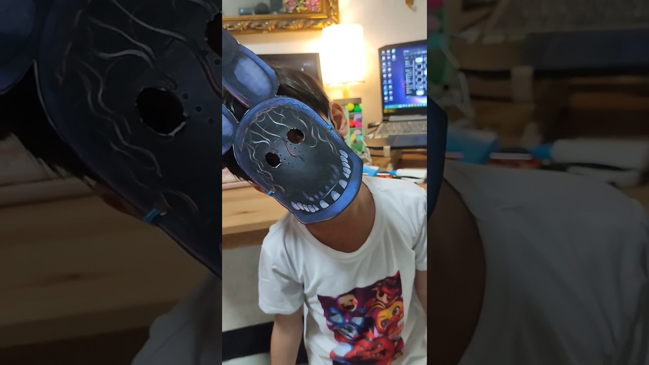 withered bonnie mask #fnaf #bonnie #mask #shorts #kids #fivenightsatfreddys