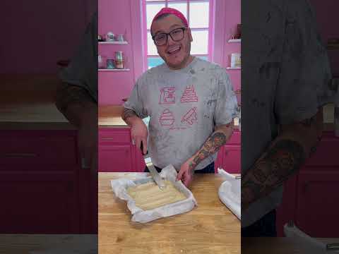 Rightside up upside down pineapple upside down ooey gooey bars #bakingrecipes #pineappleupsidedown