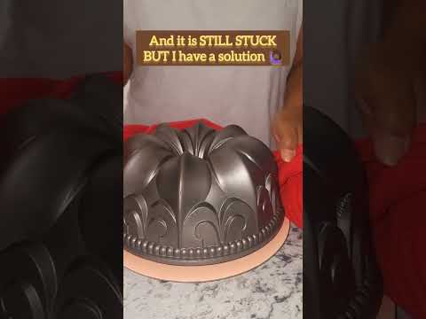 How to Safely remove a cake that is stuck in the pan #cake #bundtcake