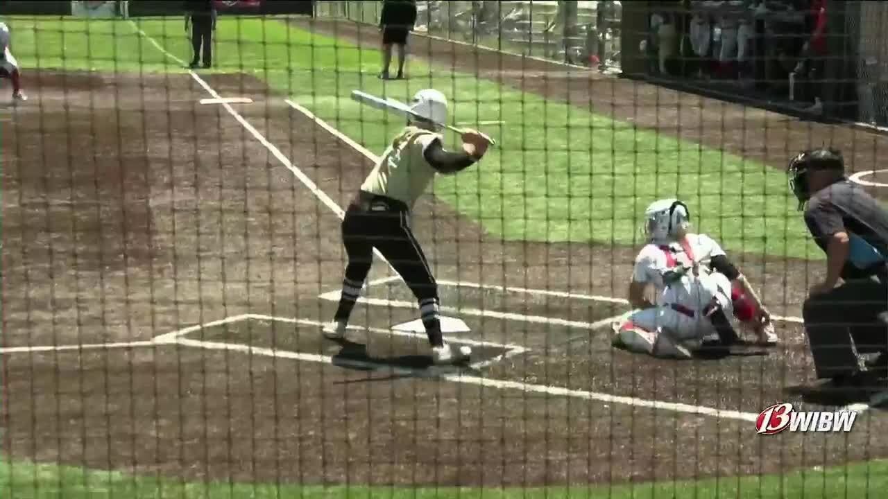 ESU softball advances to MIAA Semifinal